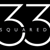 Σε μια άκρη της πλατείας Αναλήψεως στα Βριλήσσια, βρίσκεται ...